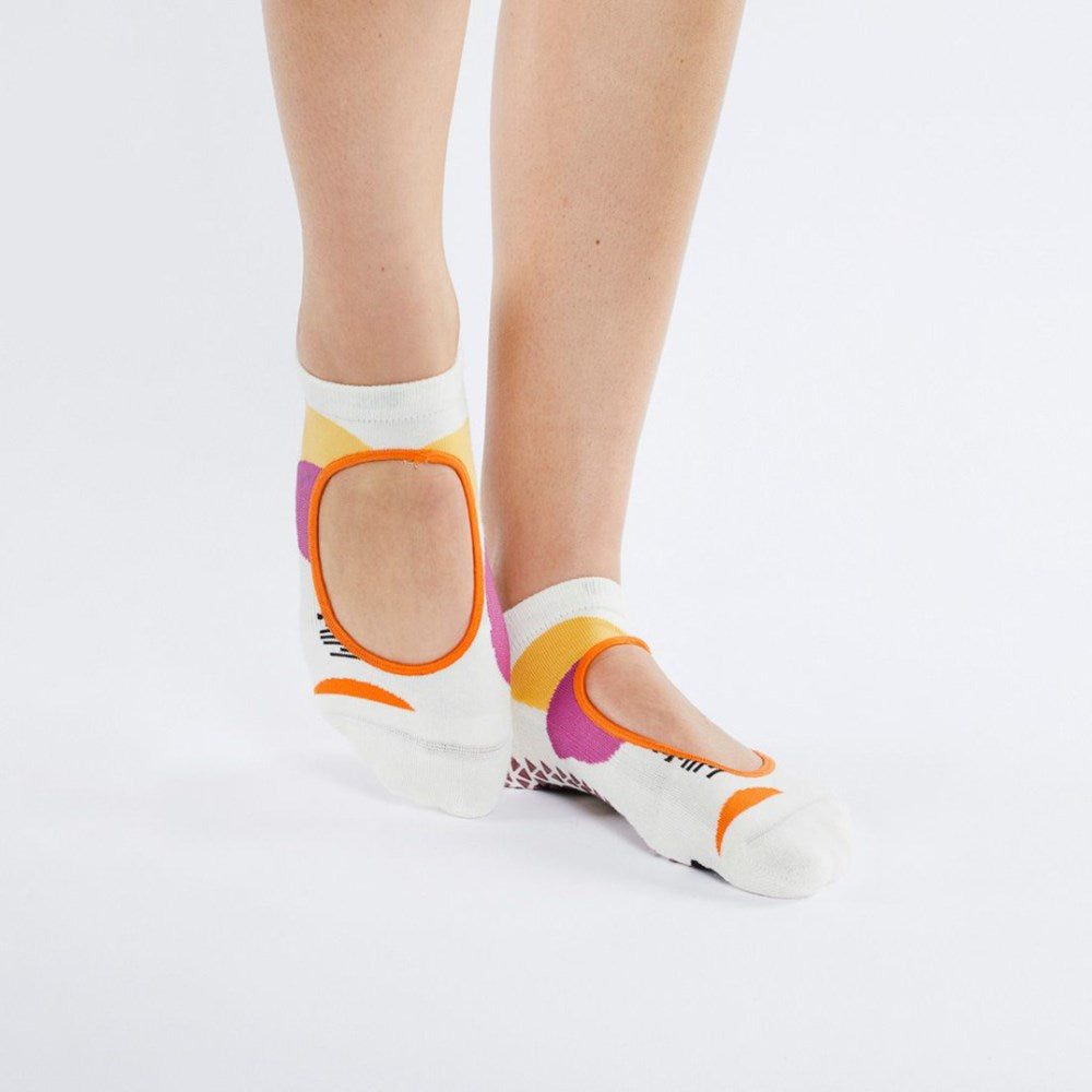 Pointe Studio Australia | Grip Socks For Pilates, Yoga, Barre & Dance